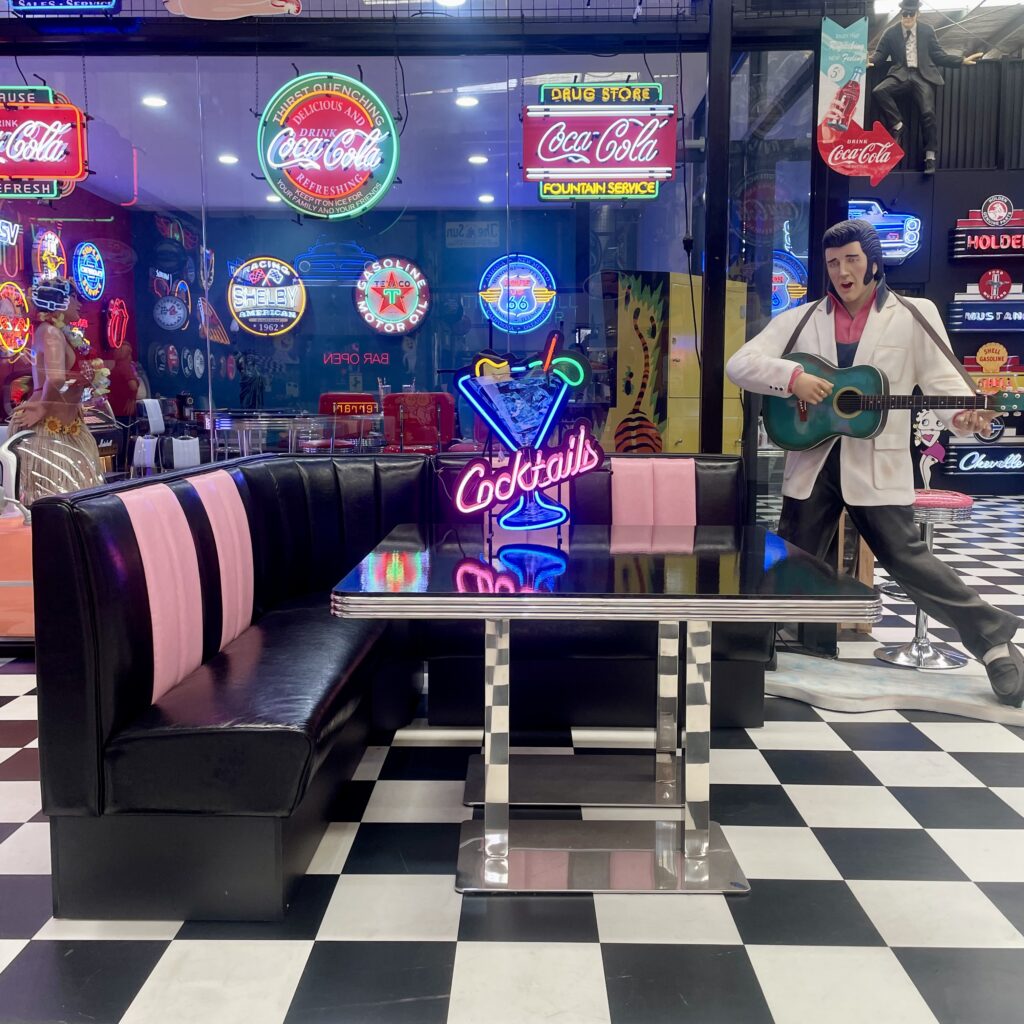 American Retro Diner Booth - Set - L-Shape - Black & Pink (White or ...